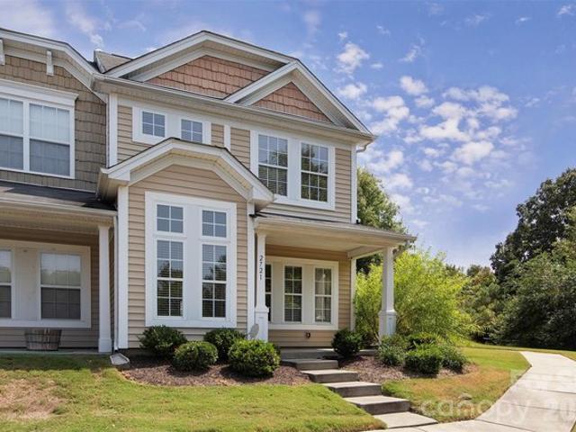 2721 Grain Mill Ln, Charlotte, NC 28214