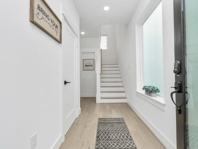 2722 Anita Street