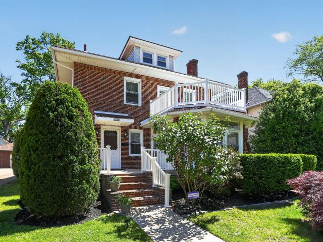 2722 Cove Road