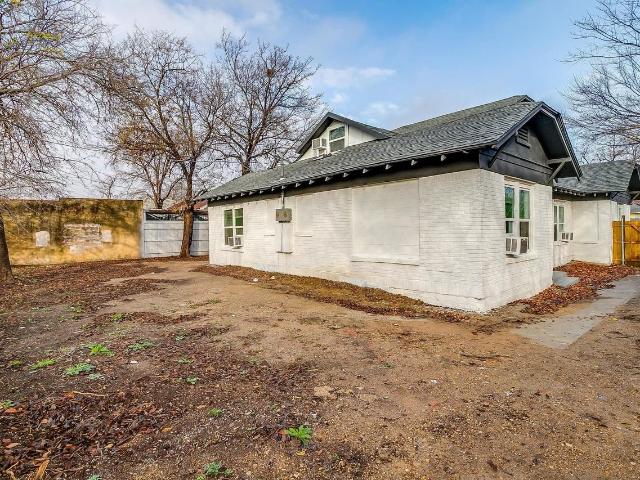 2722 E Vickery Blvd 1 Bedroom Apartment for Rent at 2722 E Vickery Blvd, Fort Worth, TX 76105