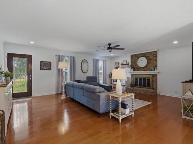 2722 Highland Park Dr