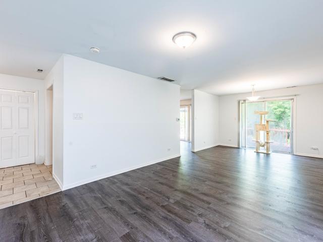 2722 Larkspur Lane
