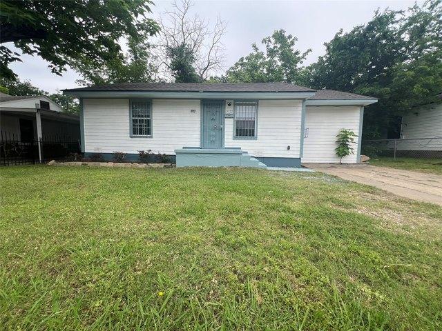2722 Locust Ave, Dallas, TX 75216