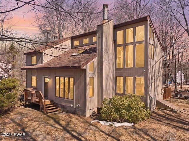 2722 Pebble Ct, Lake Ariel, PA 18436