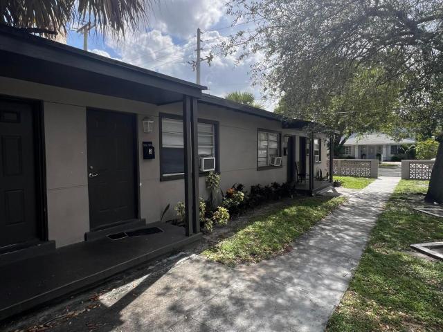 2722 Poinsettia Ave, West Palm Beach, FL 33407 | MLS #R11120