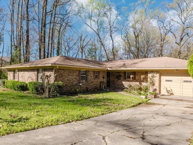 2722 Ranchwood Dr, Benton, AR 72019