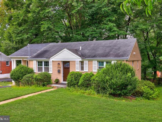 2722 Woodley Pl, Falls Church, VA 22046 | MLS #VAFX2298