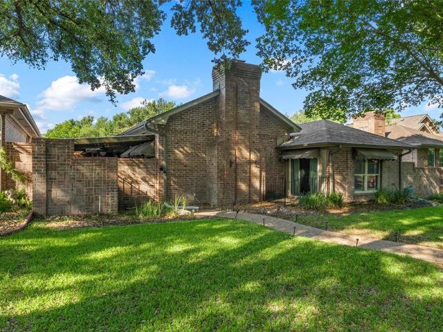 2723 Canyon Oaks Court