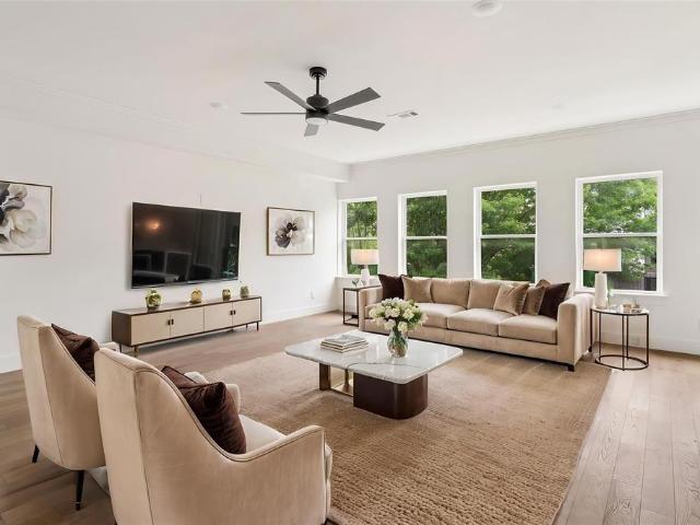 2723 Hulen Park Cir, Fort Worth, TX 76107 | MLS #21241 | Compass