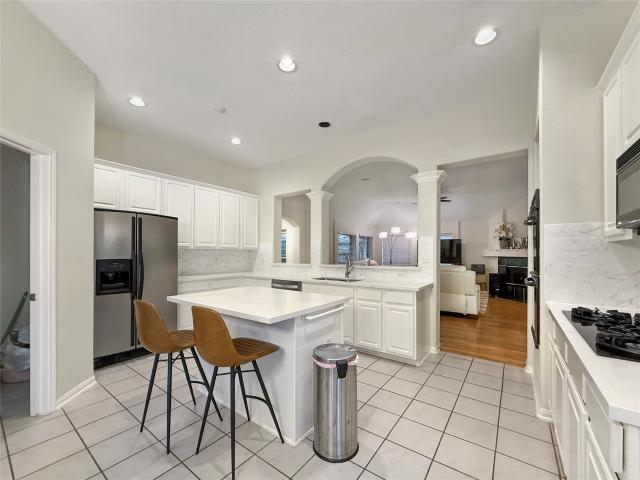 2723 Kimbleton Court