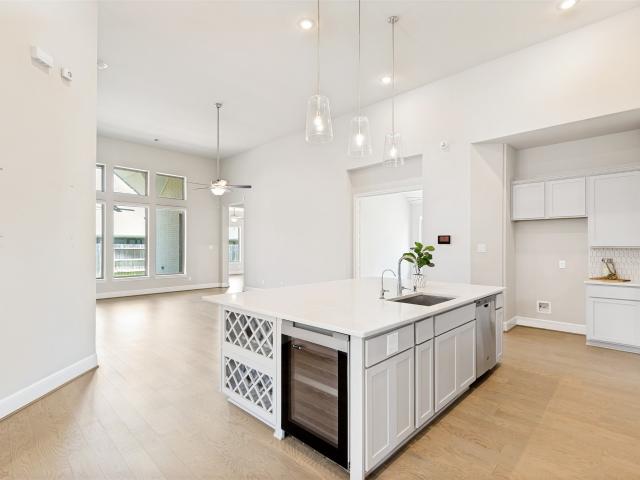 2723 Lakeside Shore Drive
