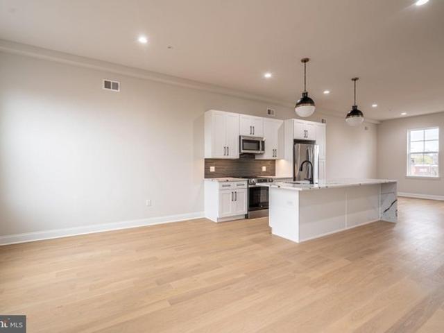 2723 Lorraine Ct, Philadelphia, PA 19131