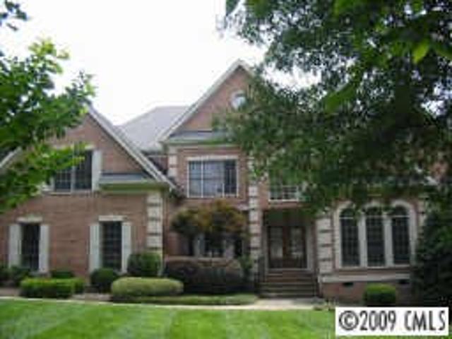 2723 Providence Pine Ln, Charlotte, NC 28270