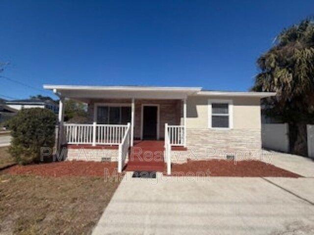 2723 W State St, Tampa, FL 33609