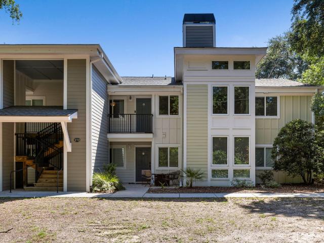272 Alexandra Drive Unit 16