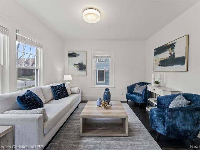 272 Arthur Street