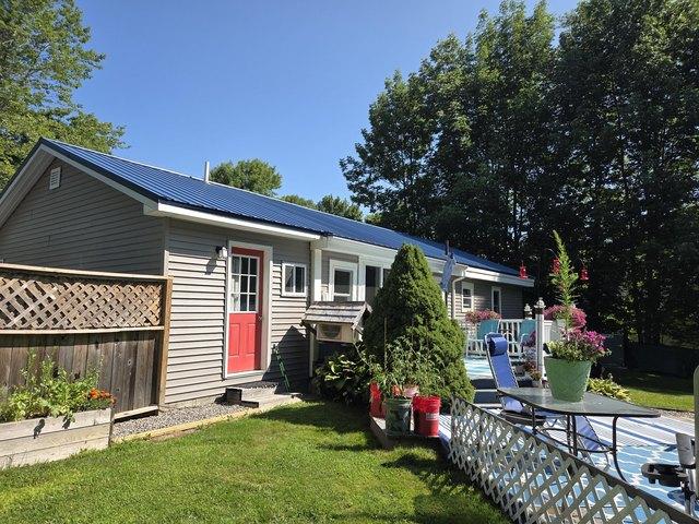 272 Belmont Ave, Belfast, ME 04915