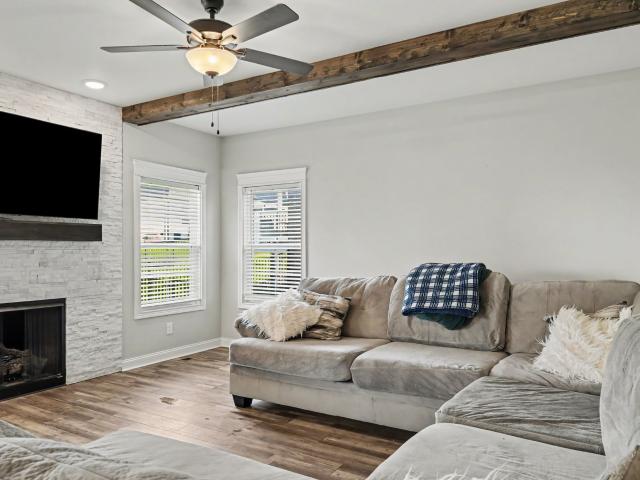 272 Bluebell Dr