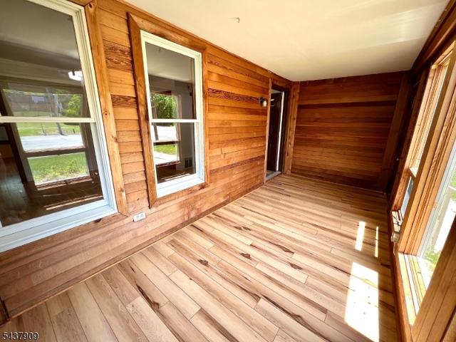 272 E Washington Ave # 272