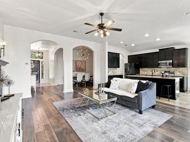 272 Flint Rd, Cibolo, TX 78108