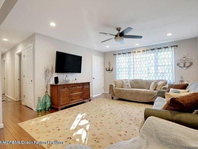 272 Hearn Avenue