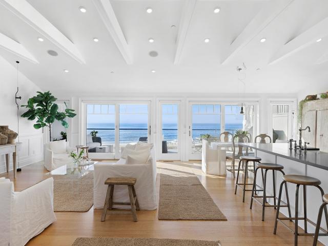272 Old Montauk Hwy, Unit 2, Montauk, NY 11954 | MLS #376532