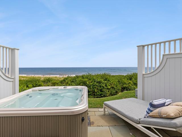 272 Old Montauk Hwy, Unit 6, Montauk, NY 11954 | MLS #367789