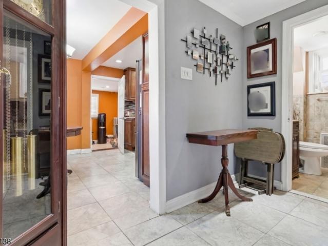272 Oswald Pl