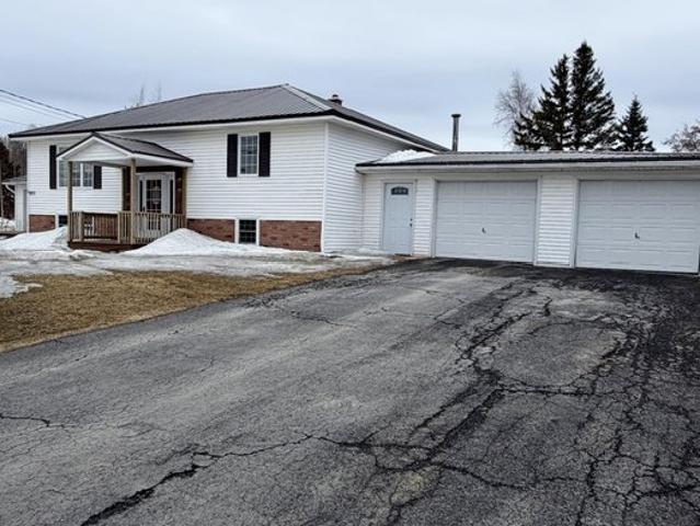 272 Main St, Saint Agatha, ME 04772