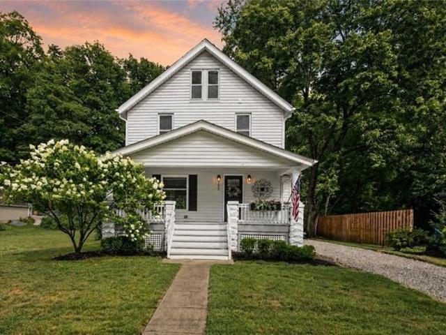 272 Miles Rd, Chagrin Falls, OH 44022