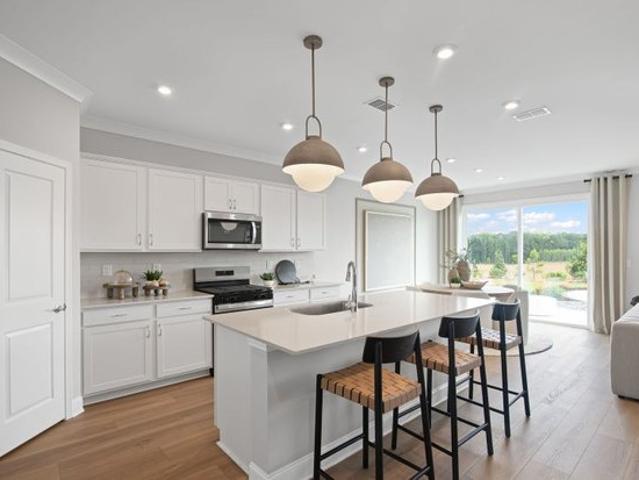 272 Nesta Grv, Locust Grove, GA 30248