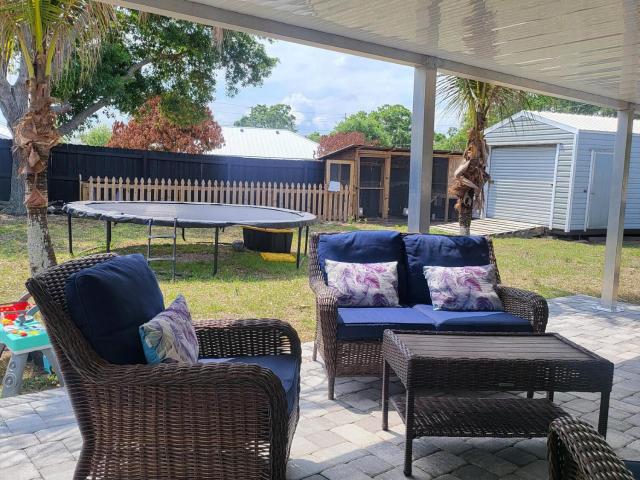 272 SW Crescent Ave, Port St. Lucie, FL 34984 | MLS #B26007