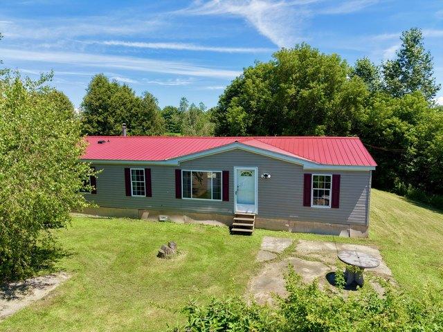 272 Ratta Rd, Chazy, NY 12921