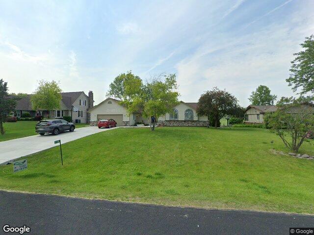 27346 Foxhaven Dr, Norway, WI 53185