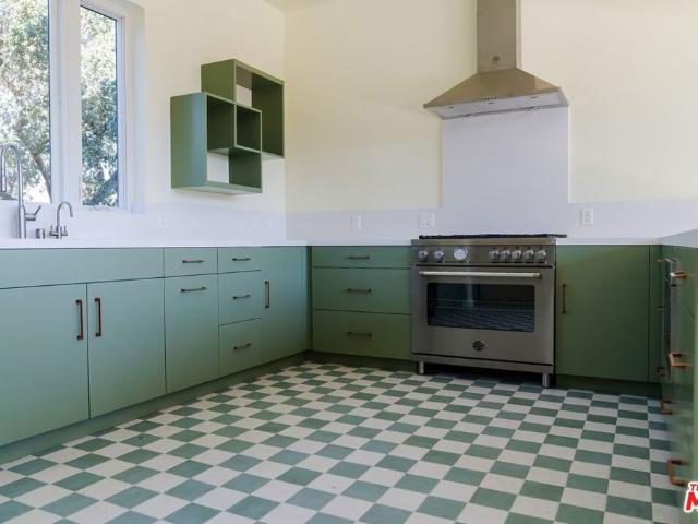 27349 Old Chimney Road