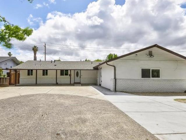 2734 Moorpark Ave, San Jose, CA 95128