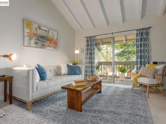 2734 oak road unit 110