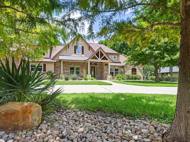 2734 Forest View