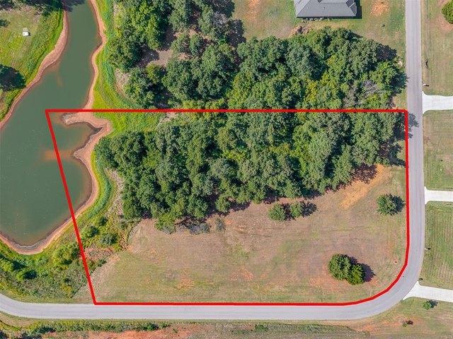 2734 Hidden Ln, Blanchard, OK 73010