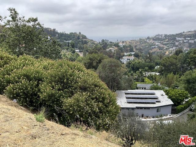 2734 La Cuesta Dr, Los Angeles, CA 90046 | MLS #25557