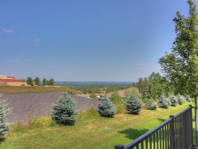 2734 Ridgeview Drive
