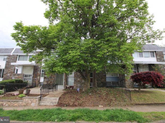 2734 W Country Club Road