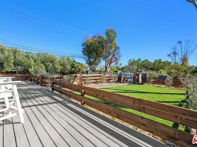 27357 Pacific Coast Hwy, Malibu, CA 90265 | MLS #26662 | Compass