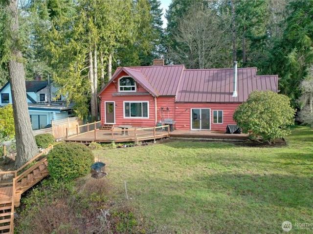 2735 Marine Dr, Bremerton, WA 98312