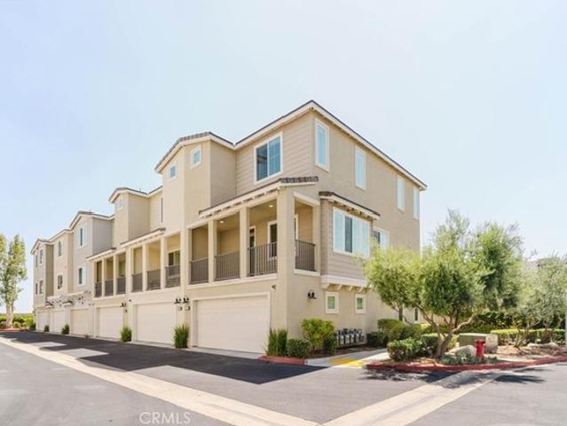 2735 Meyer Ln, Pomona, CA 91767