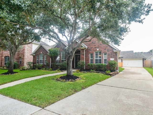 2735 Round Hill Court