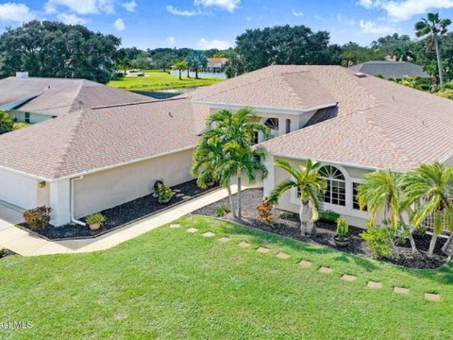 2735 S Courtenay Pkwy, Merritt Island, FL 32952