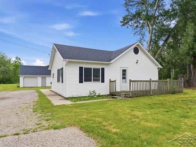 2735 W Isabella Rd, Midland, MI 48640