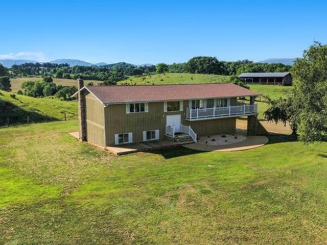 27363 Fudge Rd, Meadowview, VA 24361