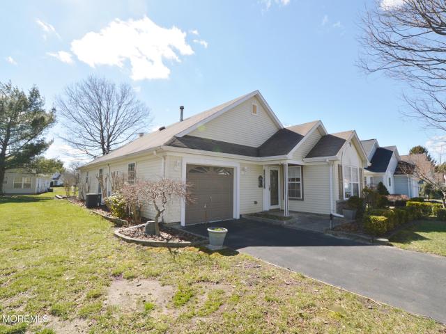 2736 Meadow Lake Drive